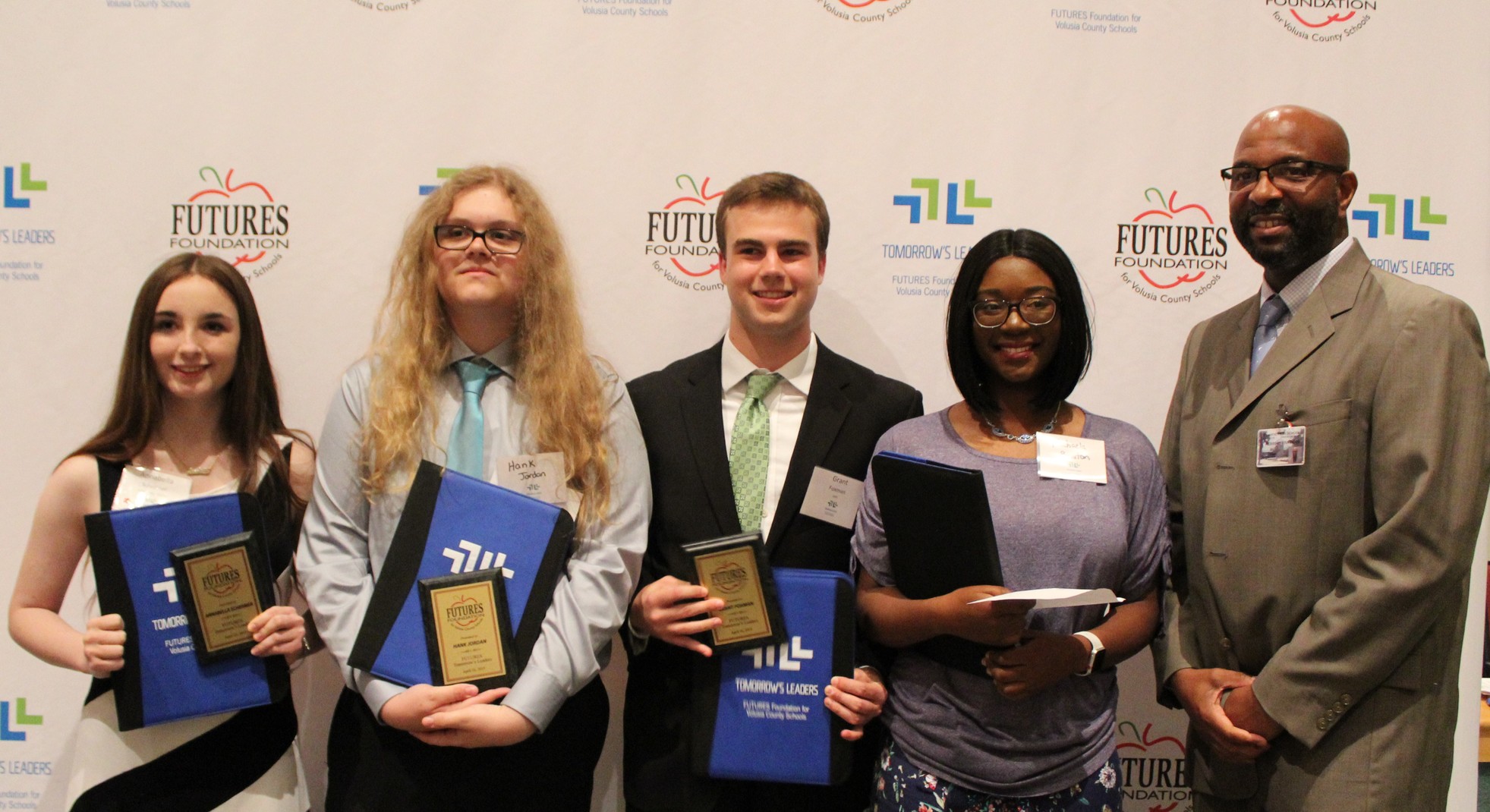 FUTURES Graduates 39 from its Tomorrow’s Leaders Program